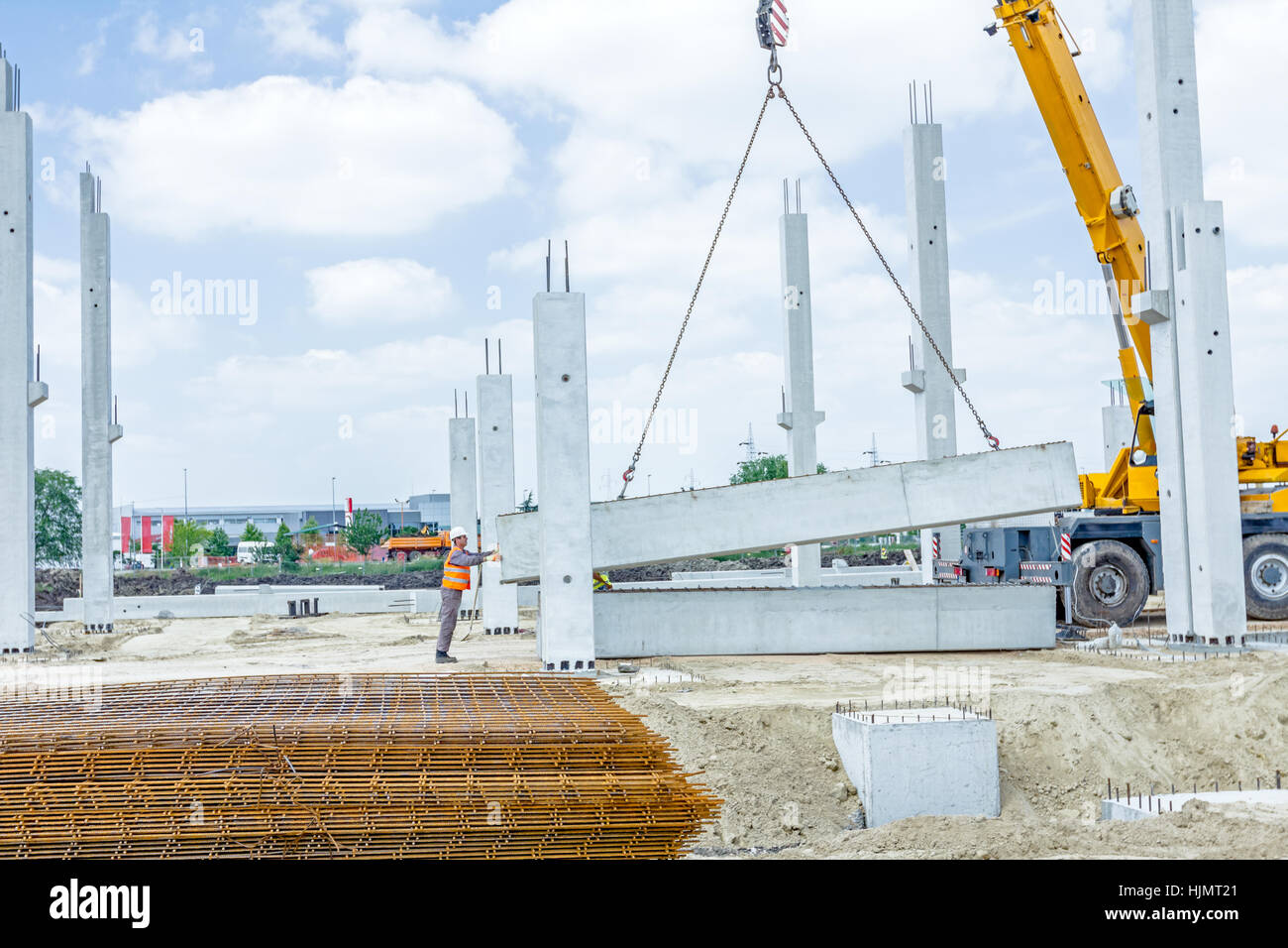 Assist crane hi-res stock photography and images - Alamy