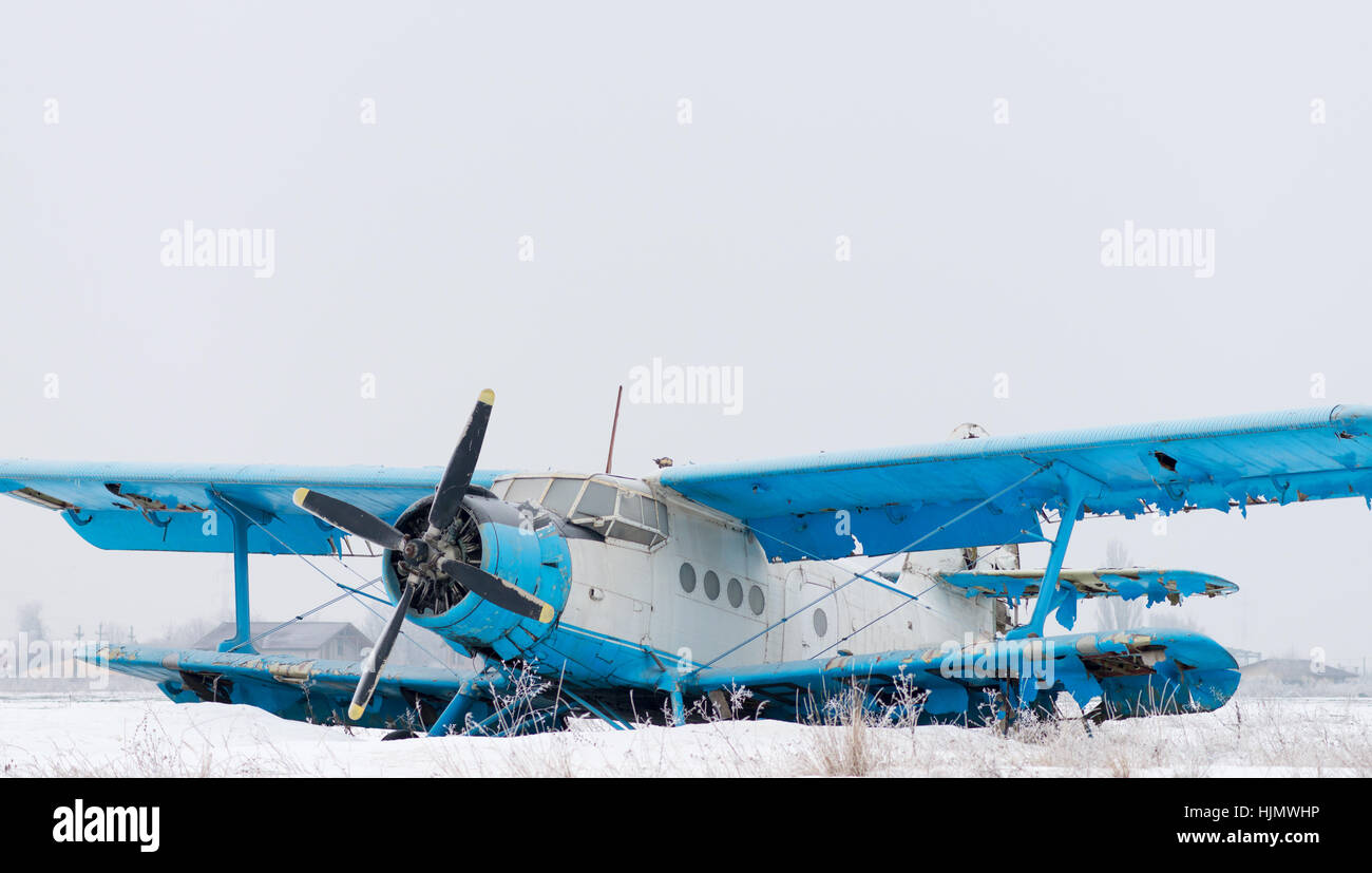 Old biplane hi-res stock photography and images - Alamy