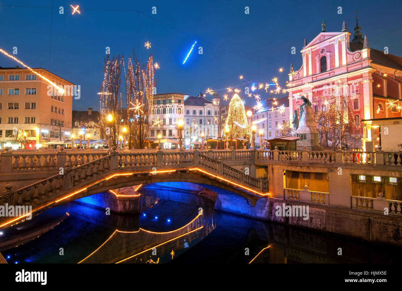 Ljubljana triple bridge slovenia hi-res stock photography and images ...