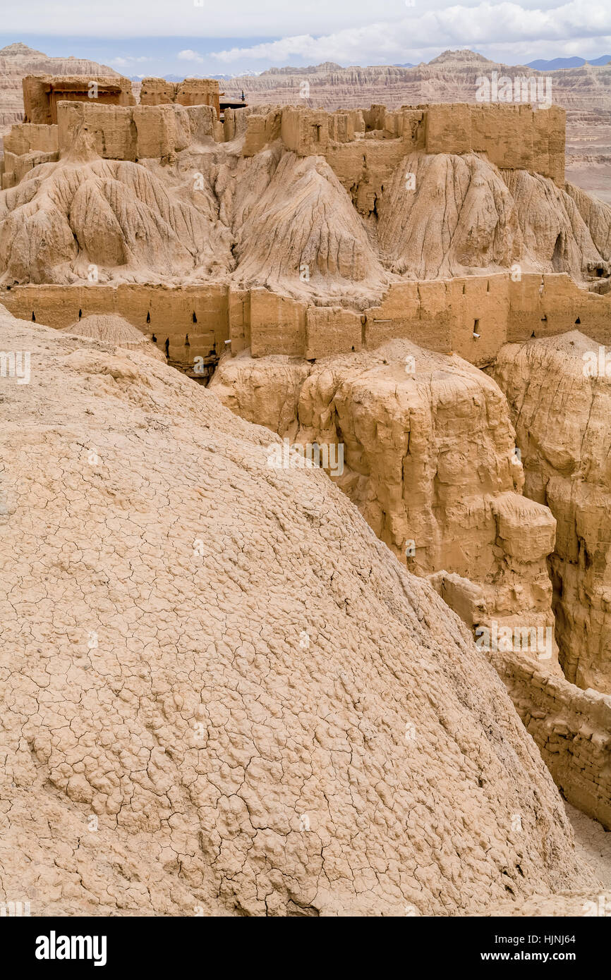 Ruins of Tsaparang, "lost city", Ancient Guge Kingdom in Tibet ...