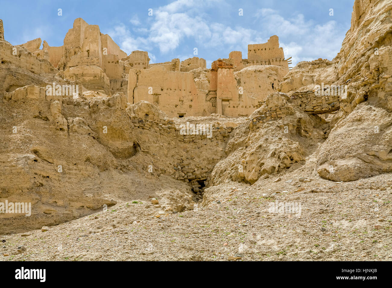 Ruins of Tsaparang, "lost city", Ancient Guge Kingdom in Tibet ...