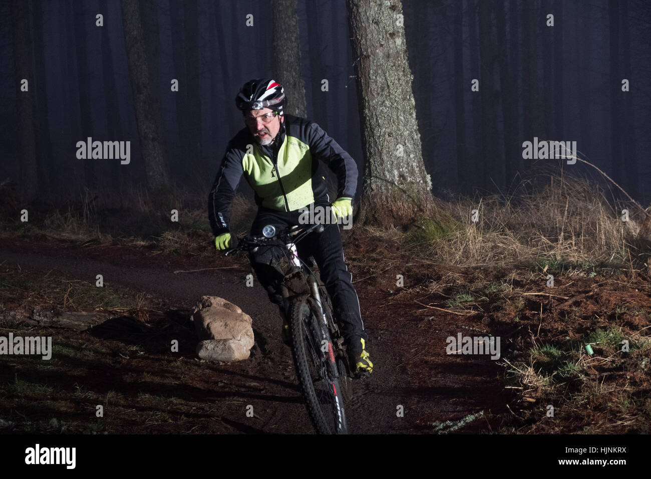 Contestants tough it out in the 2017 Strathpuffer race in the Scottish ...