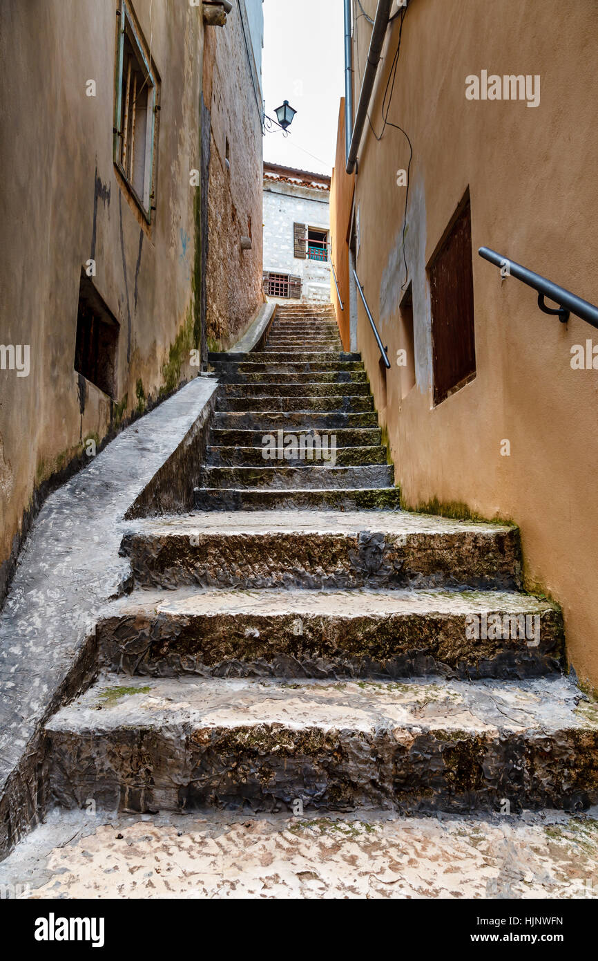 house, building, travel, city, town, spare time, free time, leisure ...