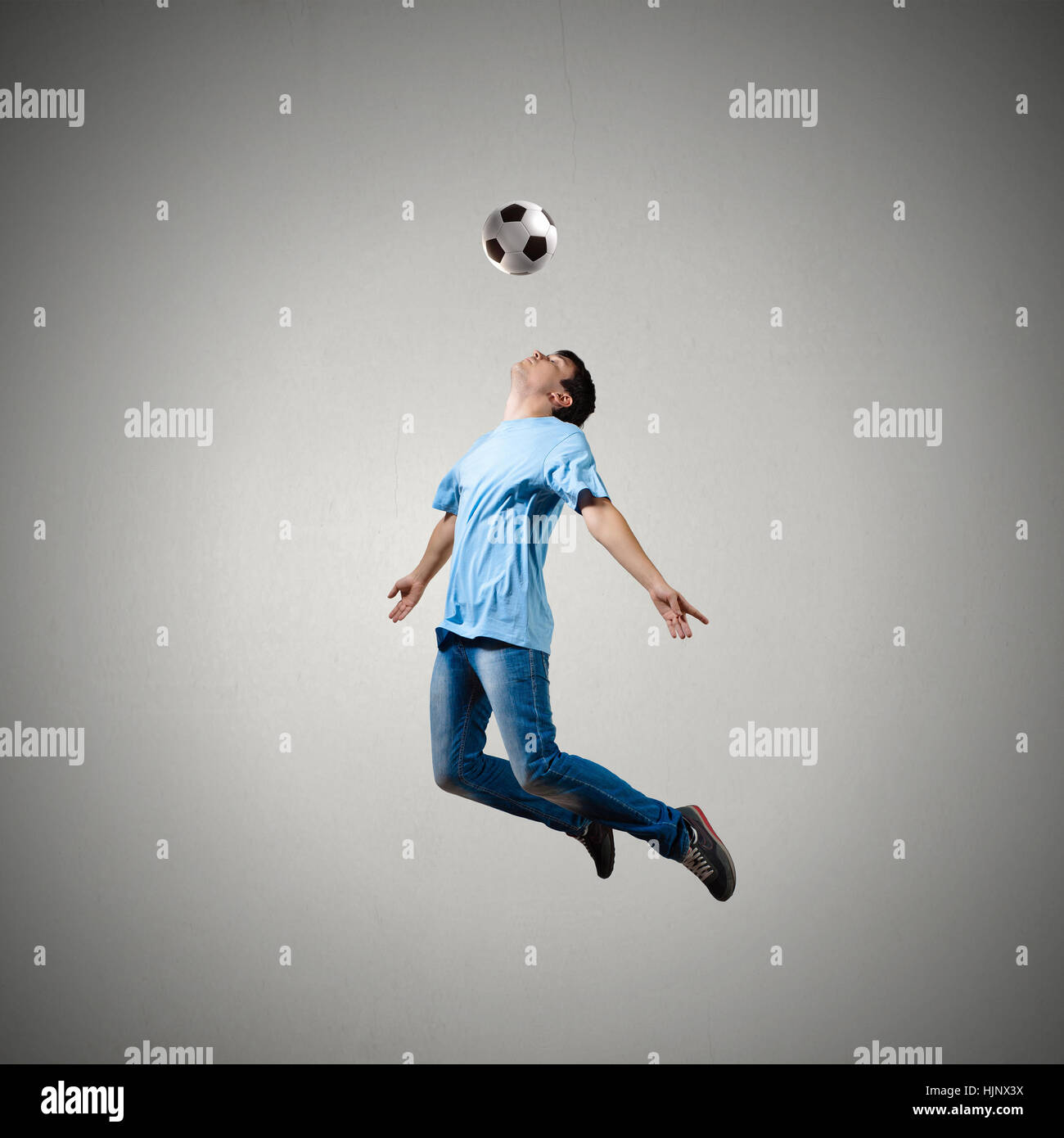 Ball over head hi-res stock photography and images - Alamy