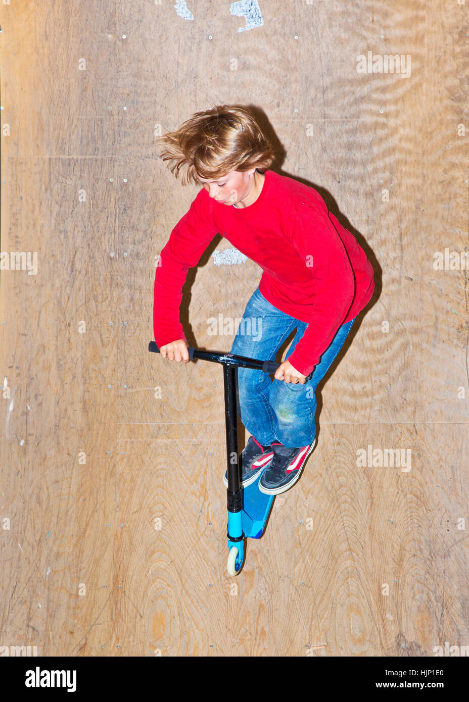 person, sporty, athletic, wiry, pithy, heavyset, tight, sporting ...