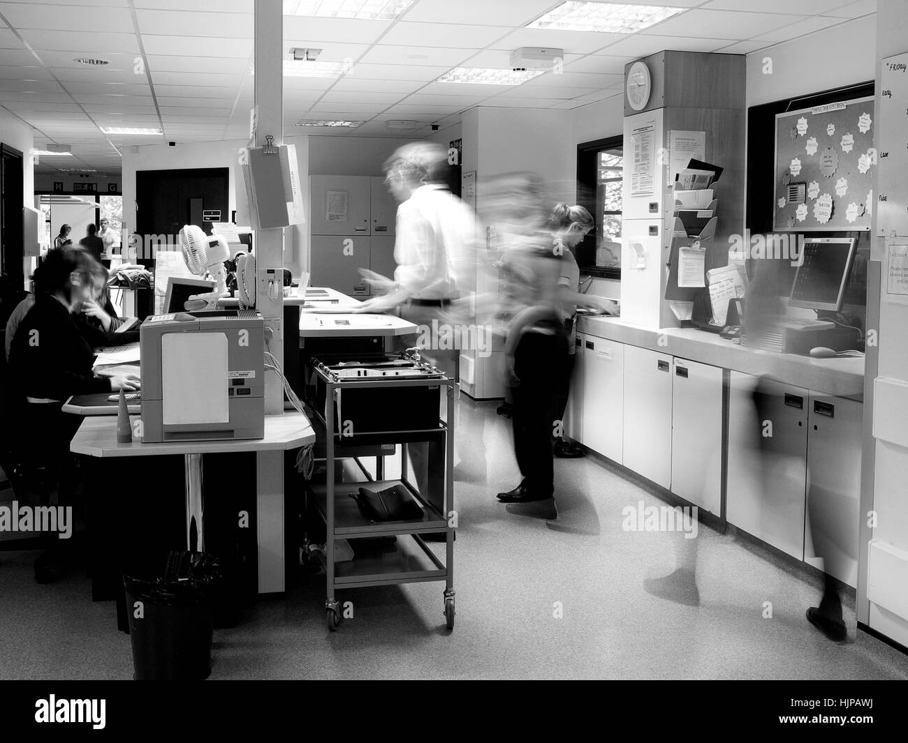 Doctor patient uk blurred hi-res stock photography and images - Alamy