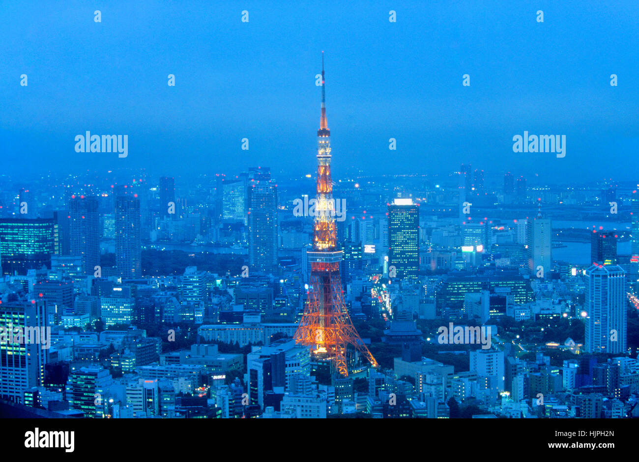 Tokyo tower with urban sprawl in hi-res stock photography and images - Alamy