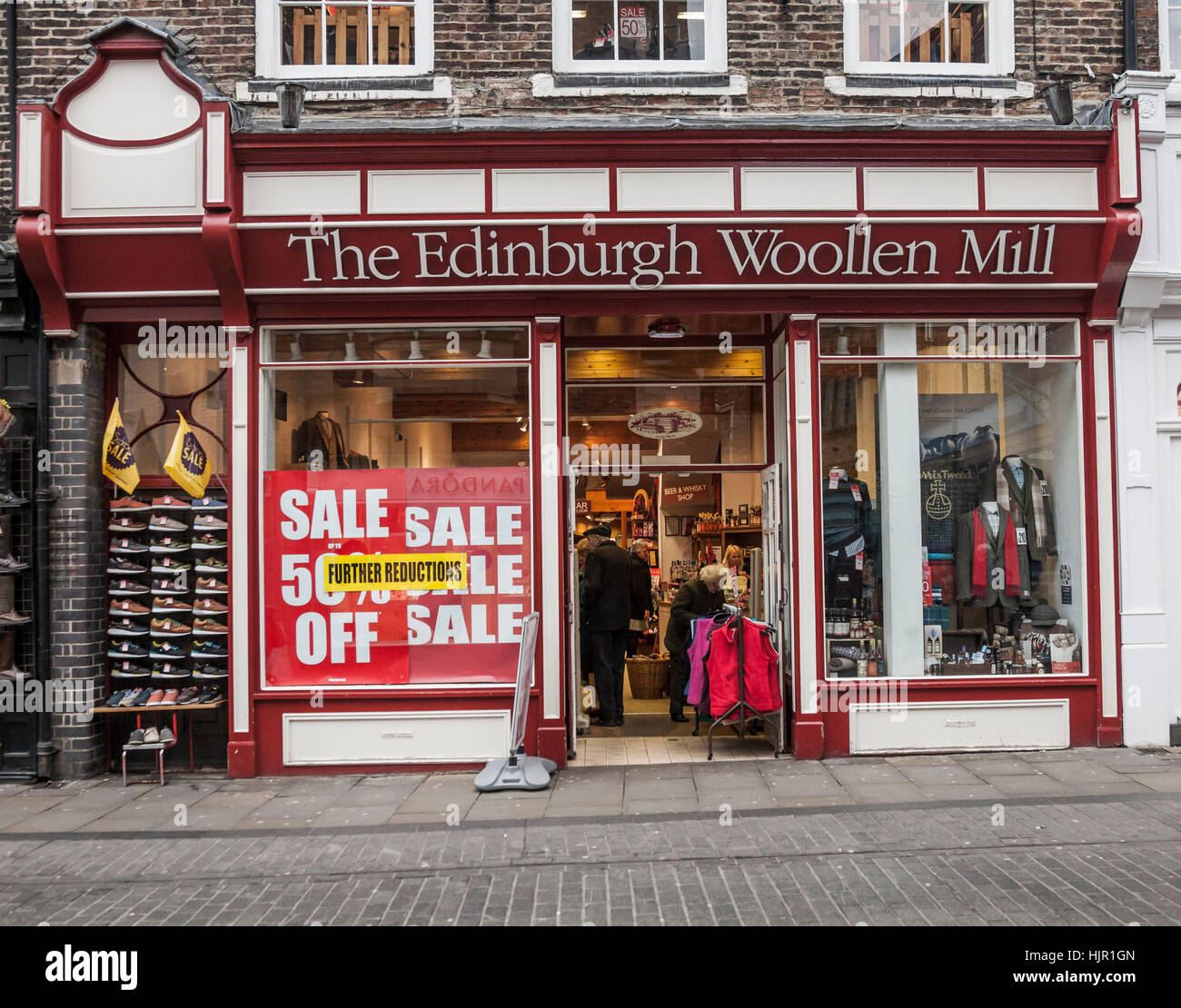 Edinburgh woollen mill shop hi-res stock photography and images - Alamy