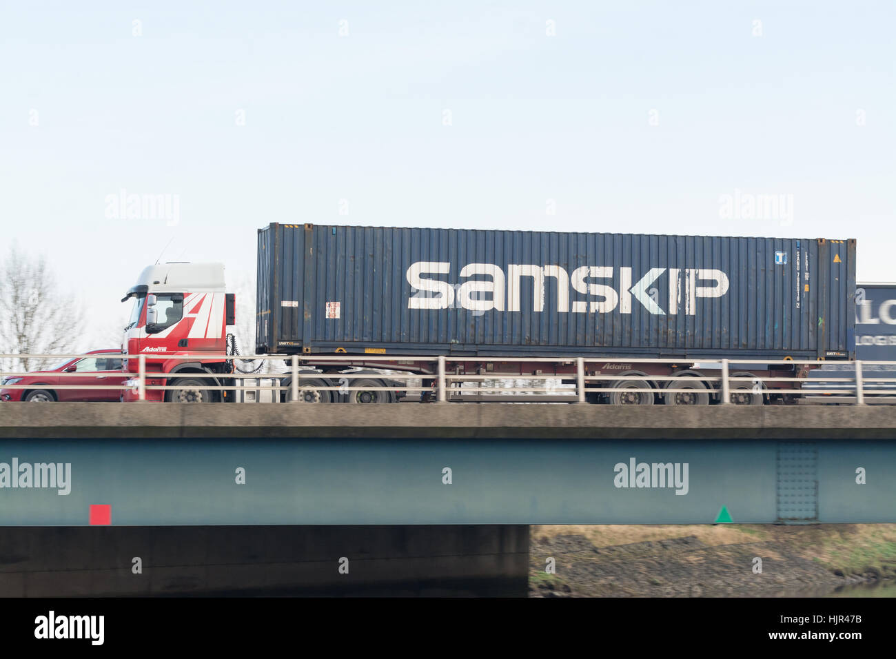 Container Lorry Motorway Uk Stock Photos & Container Lorry Motorway Uk ...