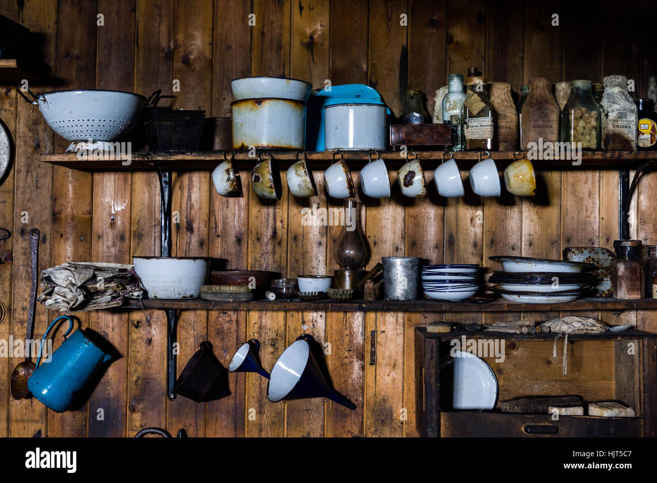 Cooking hut hi-res stock photography and images - Alamy