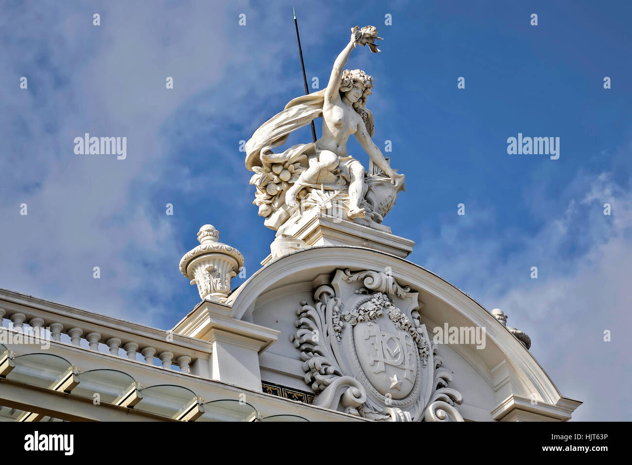 Statue monte carlo monaco hi-res stock photography and images - Alamy