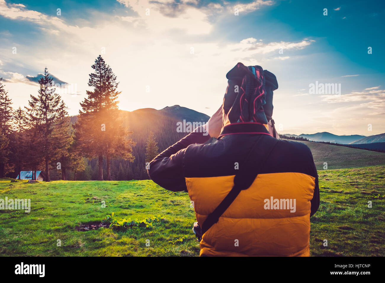 Man camera photographer making hi-res stock photography and images - Alamy
