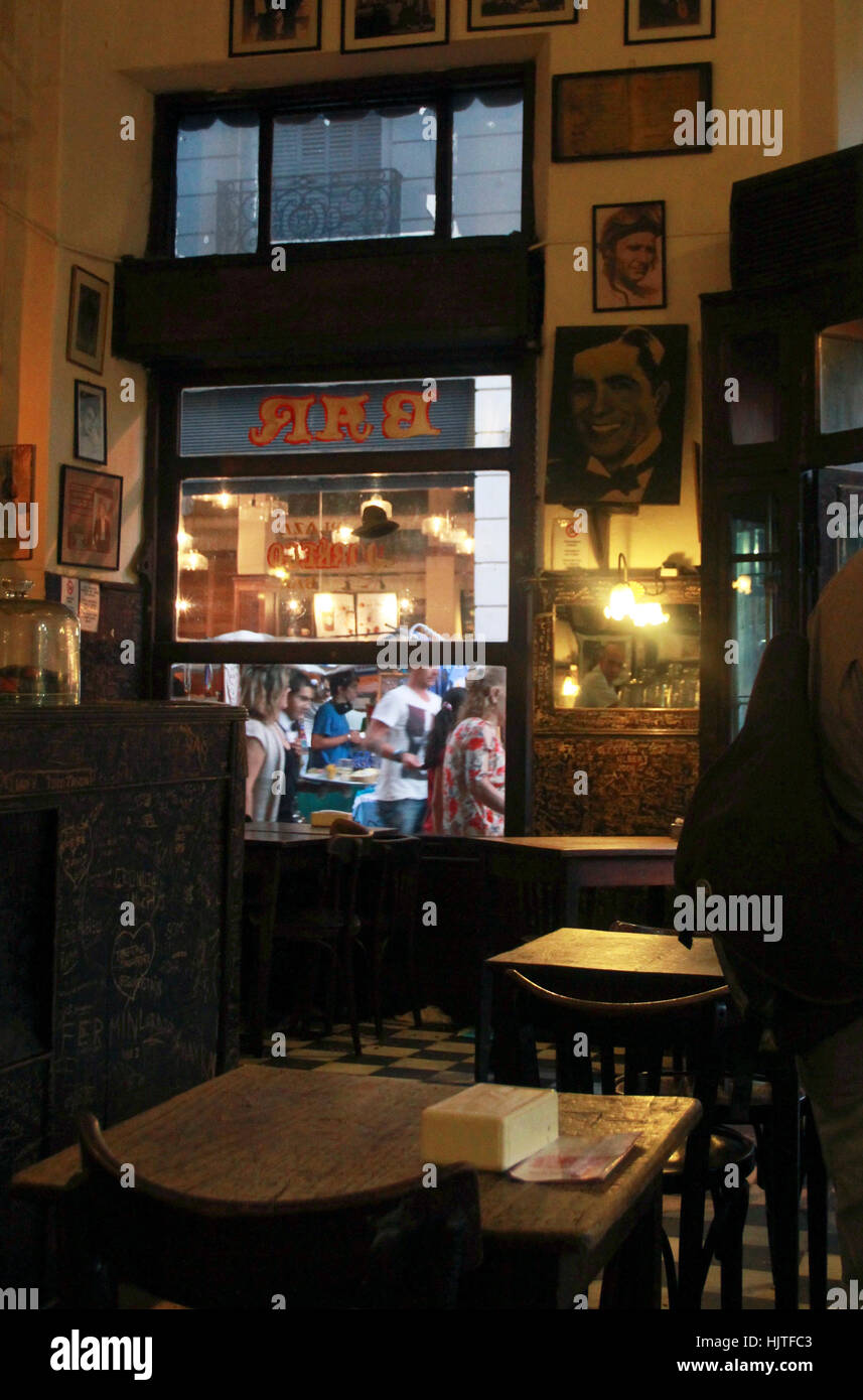 Cafe plaza dorrego san telmo hi-res stock photography and images - Alamy
