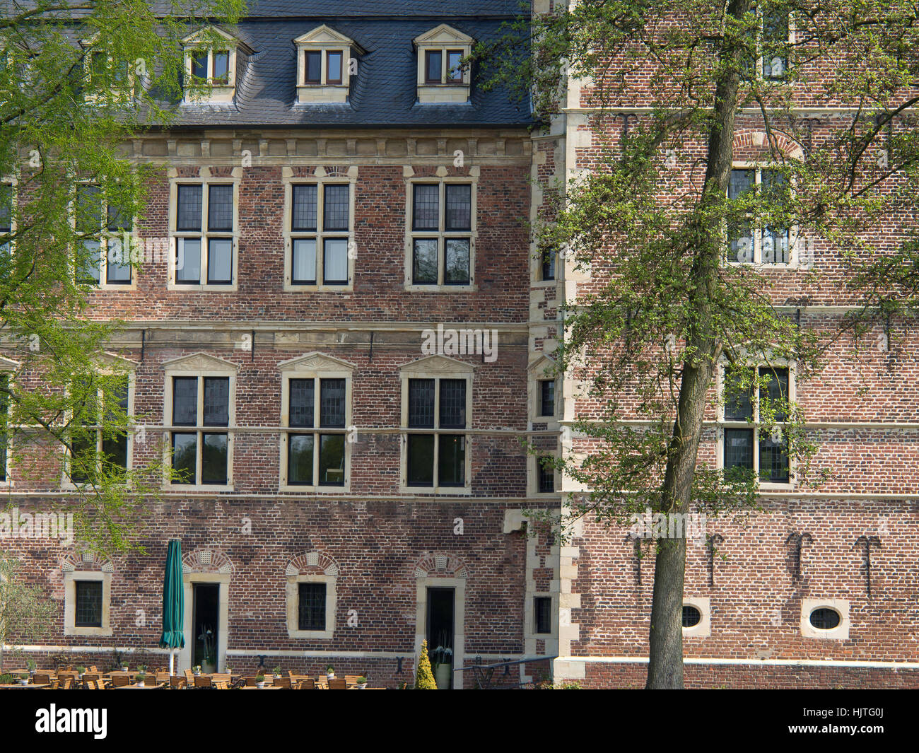 tower, park, tower, tree, trees, park, spring, towers, chateau, castle ...