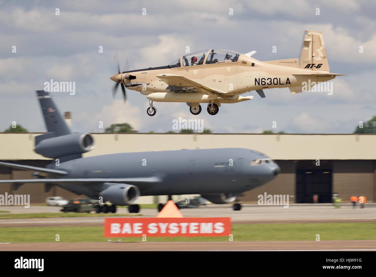 At 6b wolverine hi-res stock photography and images - Alamy