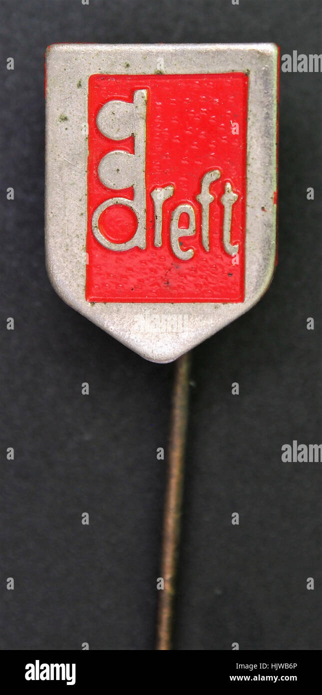 The Dreft speldje rood is a promotional pin from Dreft, a brand of ...