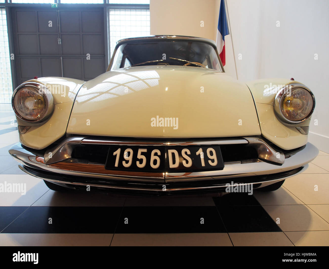 9 cylinder hi-res stock photography and images - Alamy