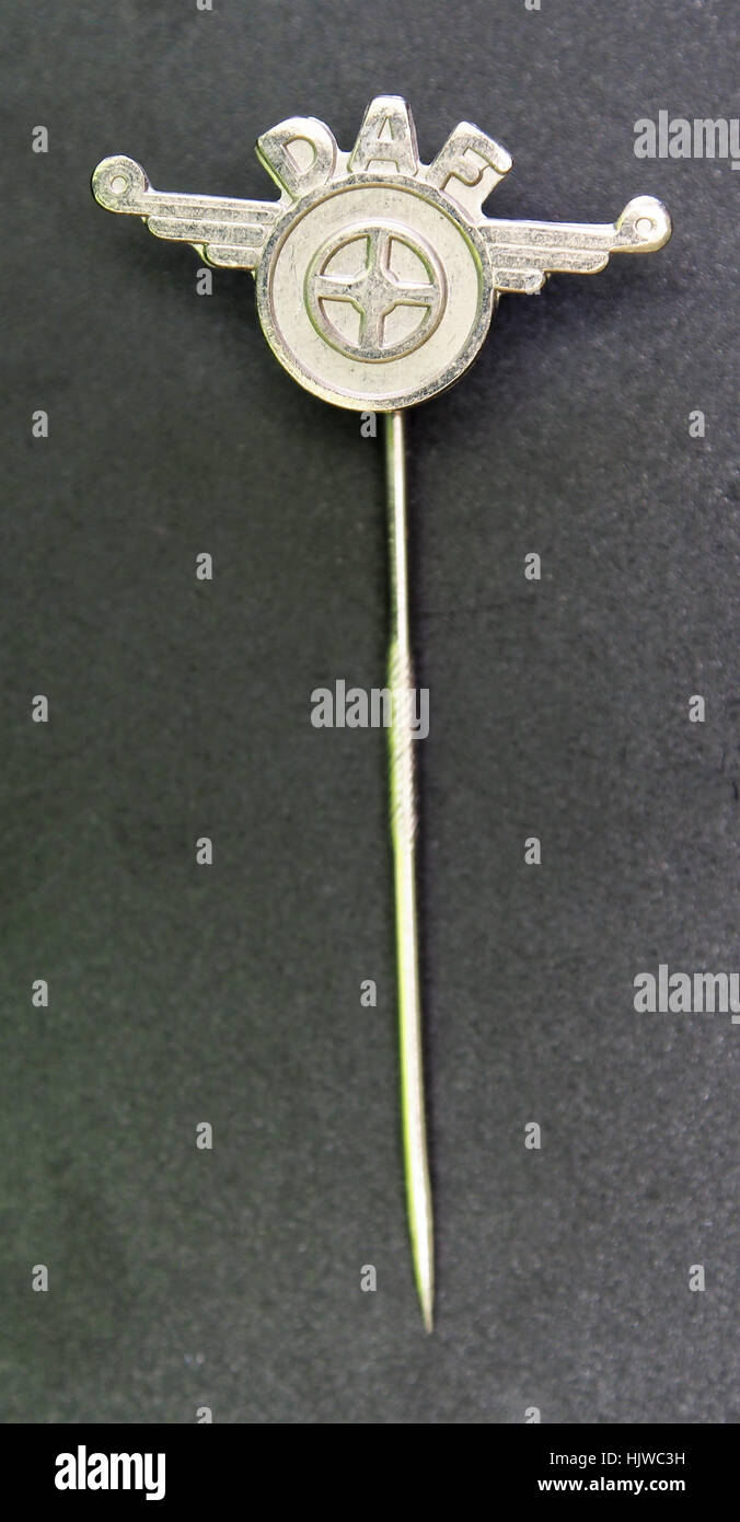 DAF speldje 2, advertising pin for Dutch automobile manufacturer DAF ...