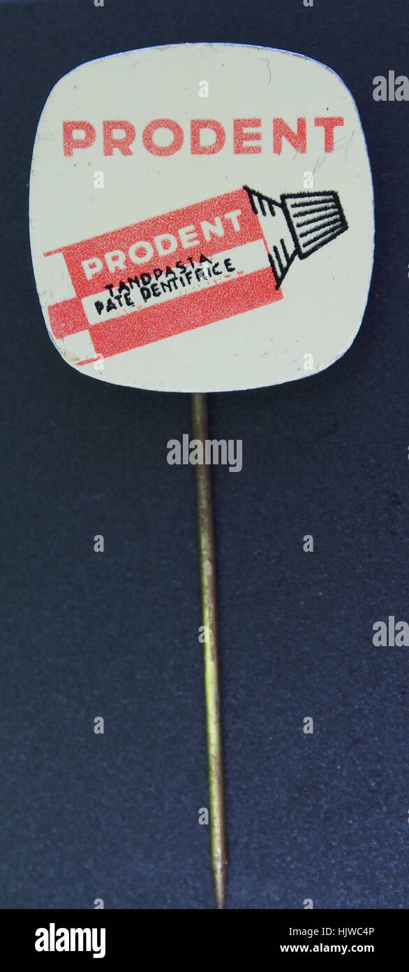 The Prodent tandpasta (toothpaste) advertising pin is a vintage ...
