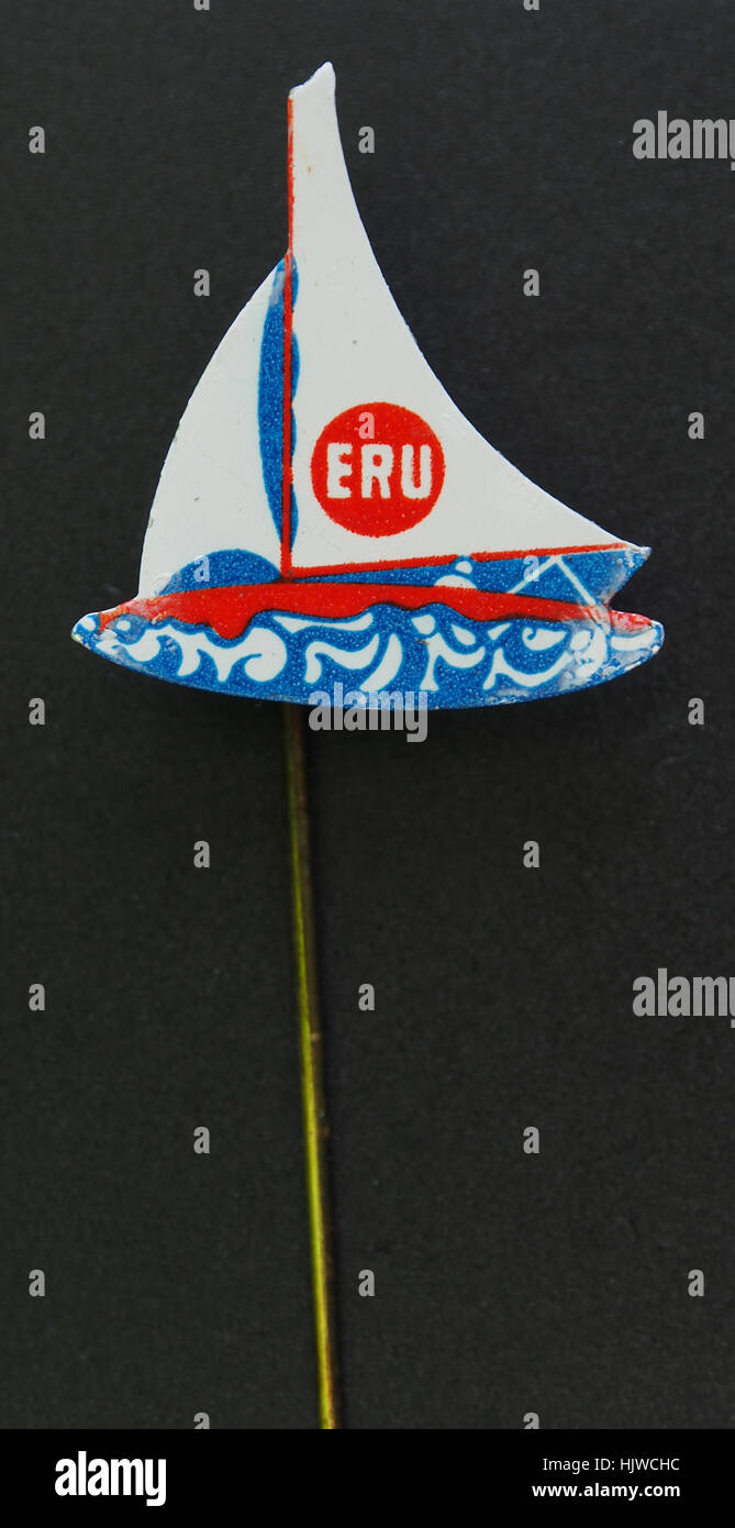 The ERU zijlbood speldje is an advertising pin related to the ERU brand ...