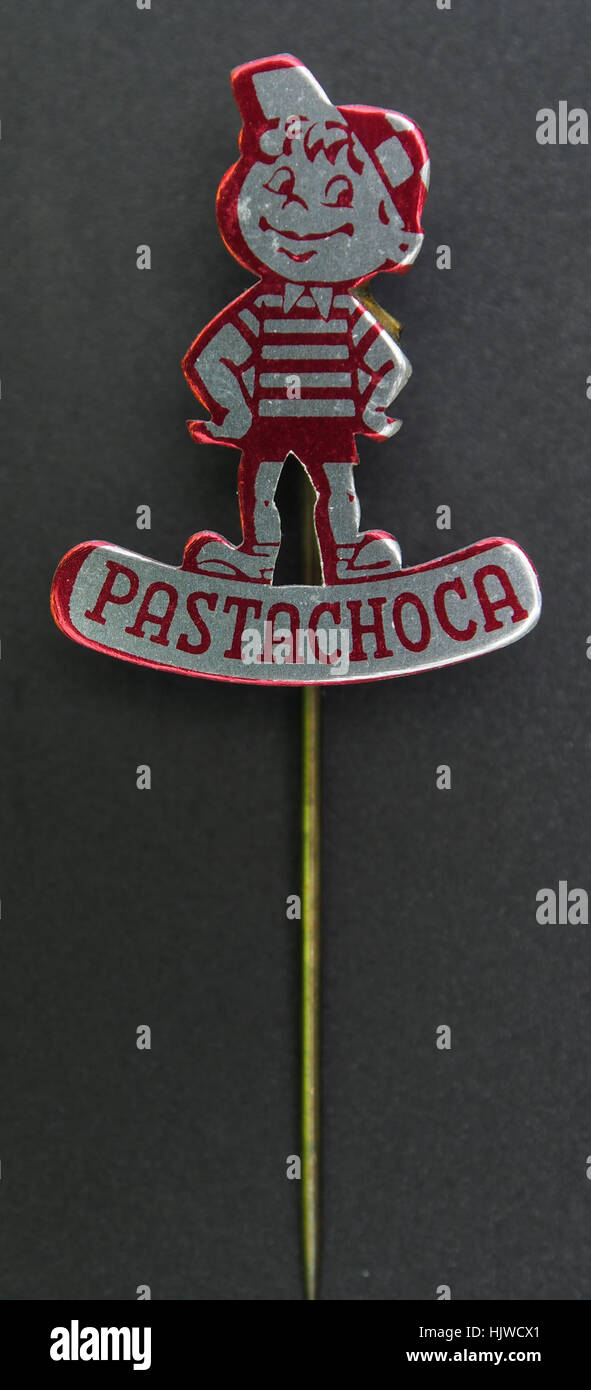 The Pastachoca speldje rood is a red advertising pin from the ...