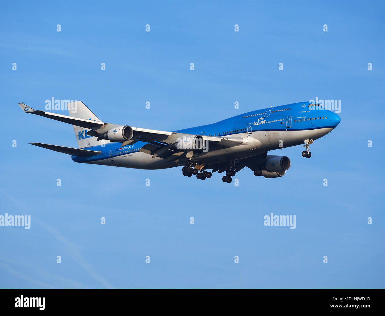 PH-BFT KLM Boeing 747-406(M) Landing at Schiphol, AMS-EHAM, Runway 18R ...