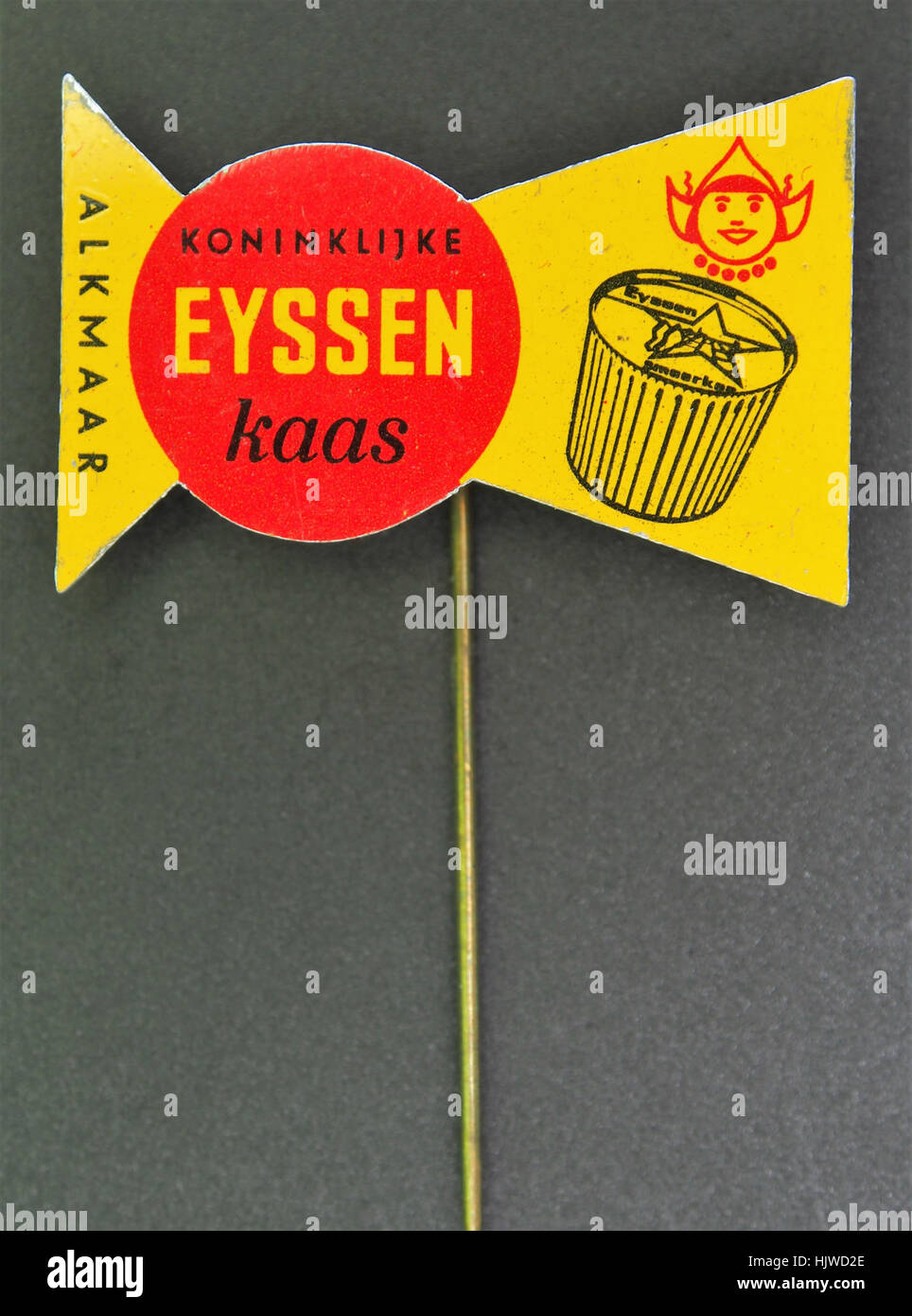 An advertising pin featuring the Eyssen Kaas brand, a collectible item ...