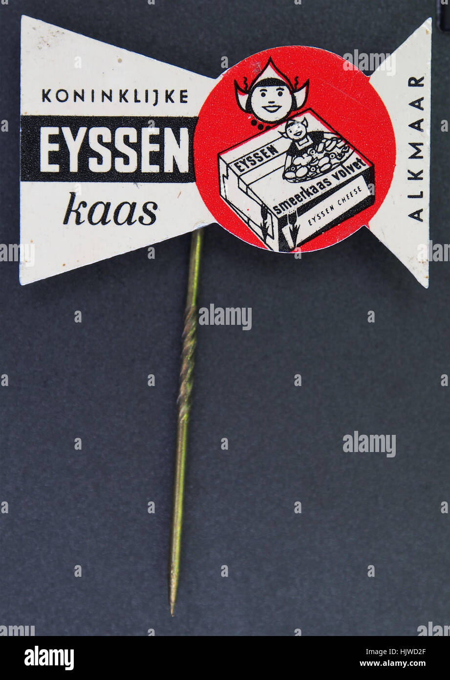 The Eyssen kaas speltje is a vintage advertising pin promoting Eyssen ...