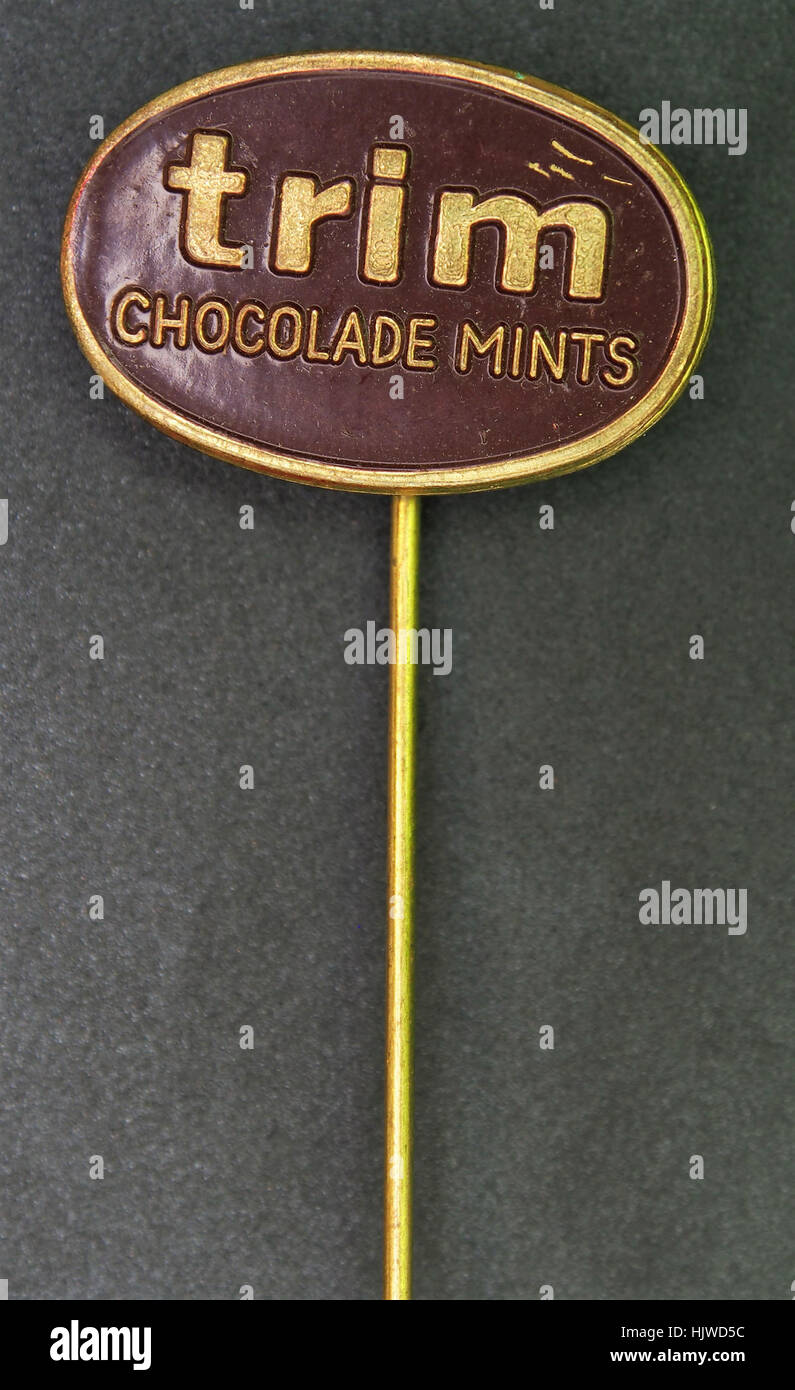 The Trim chocolade mints advertising pin, a vintage promotional item ...