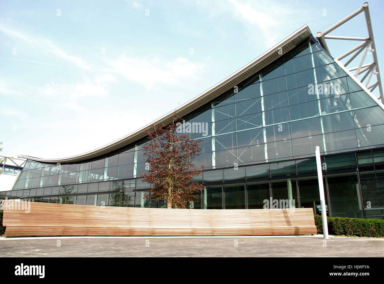 Exhibition buildings hi-res stock photography and images - Alamy