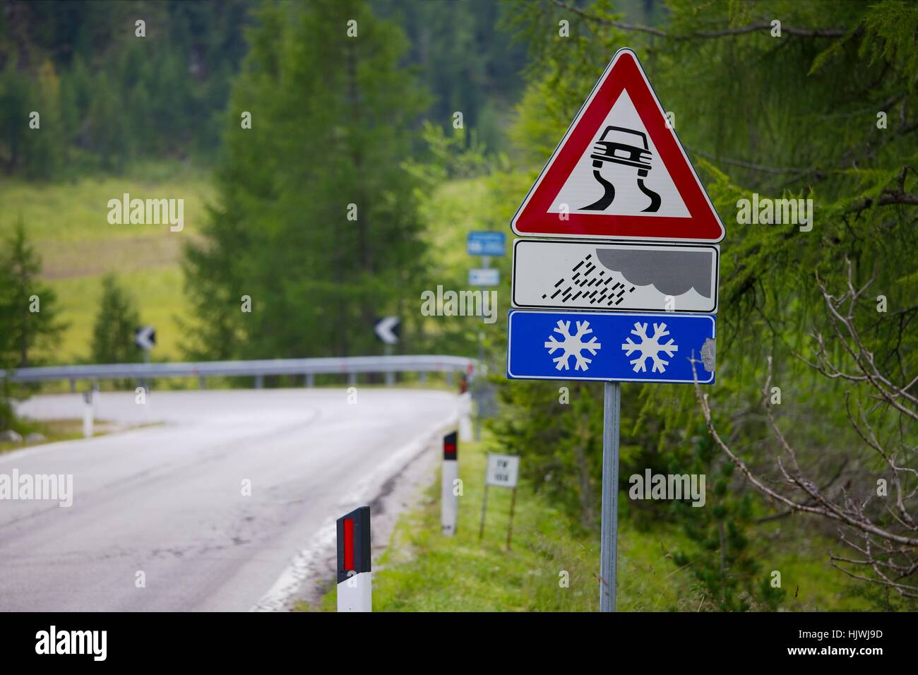 asphalt, route, bend, curve, crooked, warped, hunchbacked, humpbacked ...