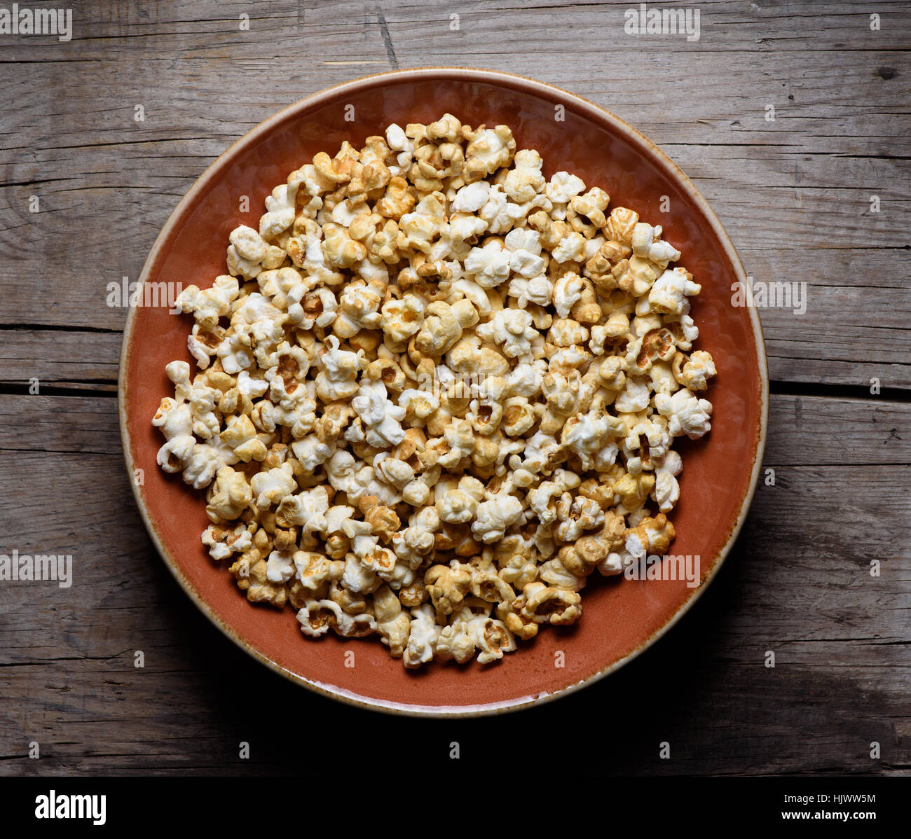 Popcorn on plate hi-res stock photography and images - Alamy
