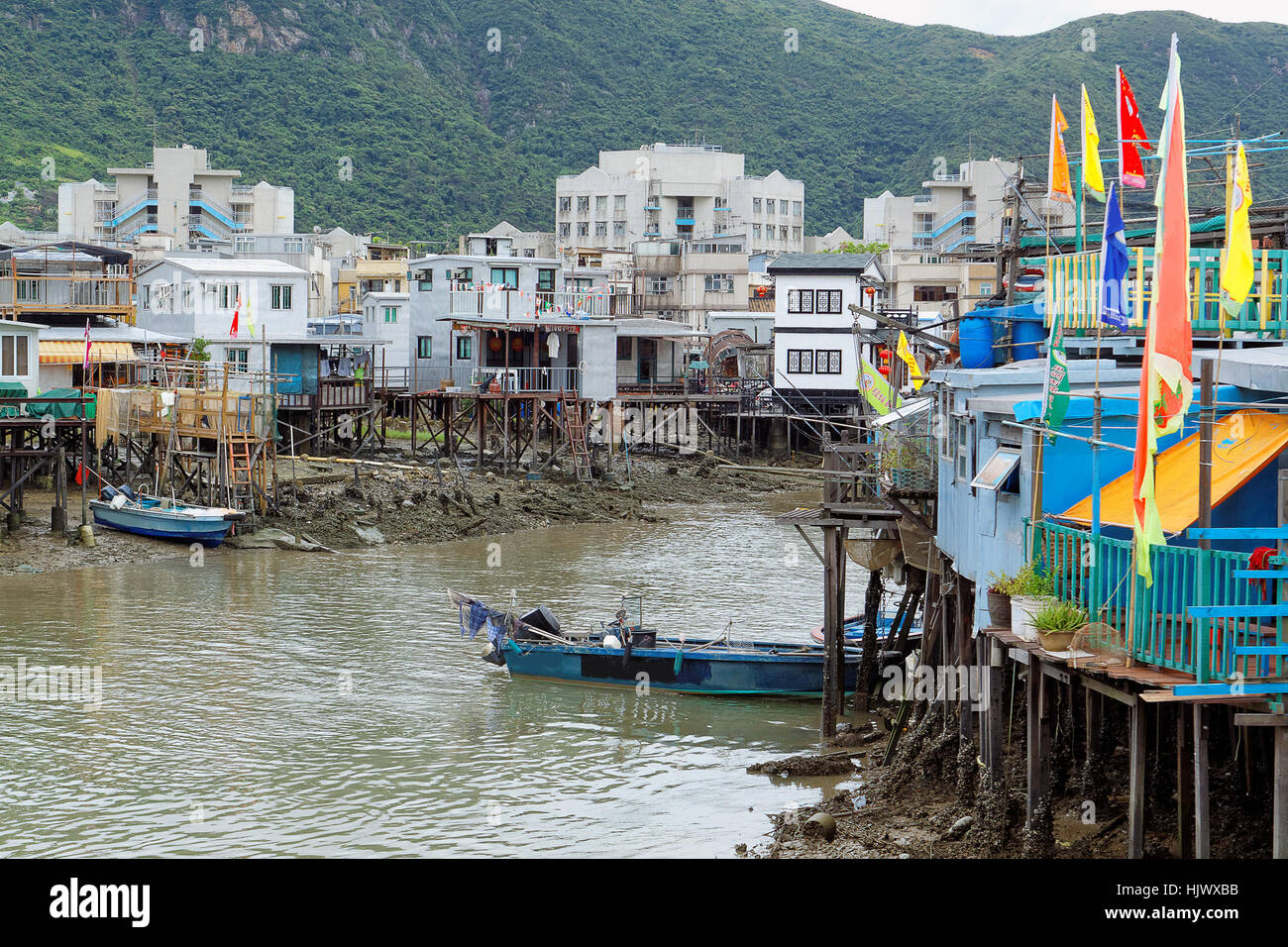 house, building, wood, fishing, community, village, market town, river ...