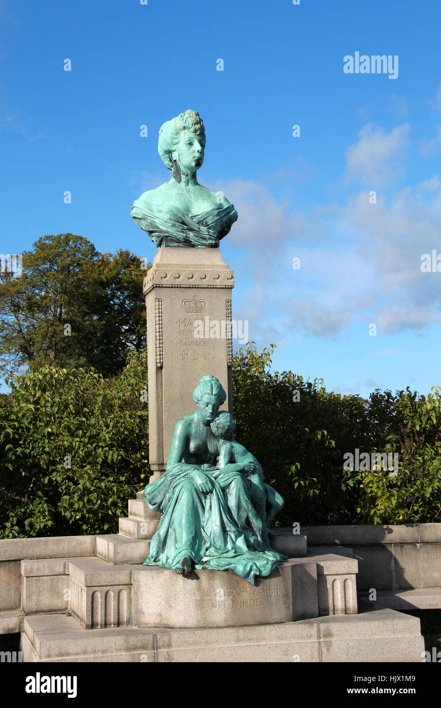 woman, monument, denmark, copenhagen, mary, princess, child, woman ...