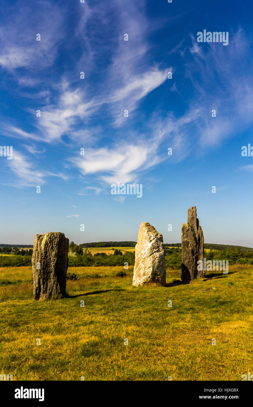 Stones standing in a field hi-res stock photography and images - Alamy