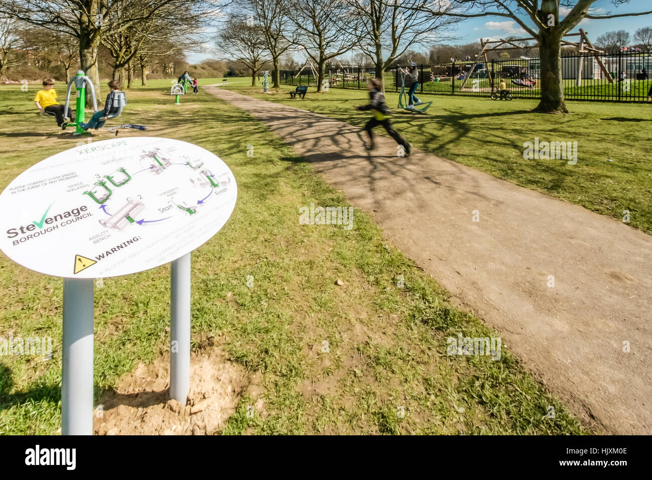 Kids pathway hi-res stock photography and images - Alamy