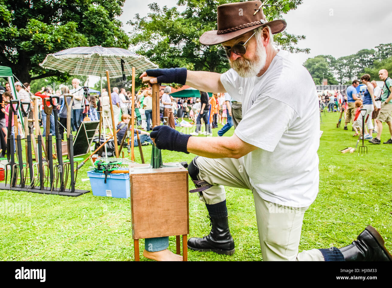 Willaston worm hi-res stock photography and images - Alamy