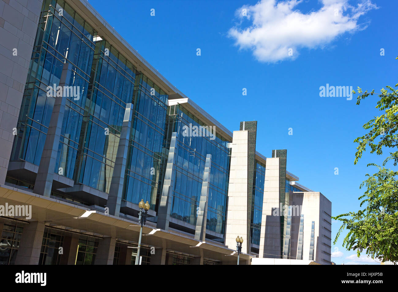 Dc convention center and architecture hi-res stock photography and ...