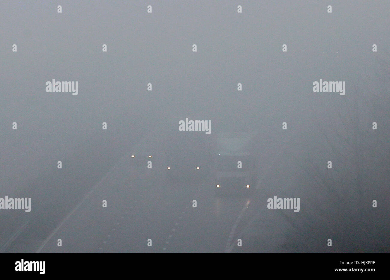 Drivers face foggy conditions on m20 hi-res stock photography and ...