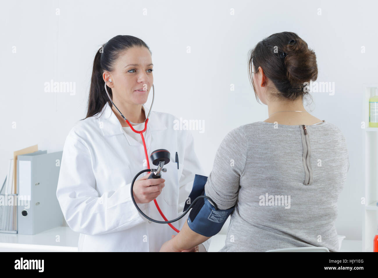 blood pressure measuring Stock Photo - Alamy blood pressure measuring Stock Photo - Alamy