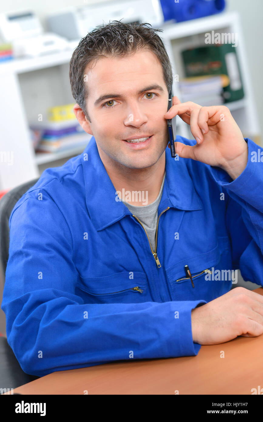 Engineer making phone call hi-res stock photography and images - Alamy