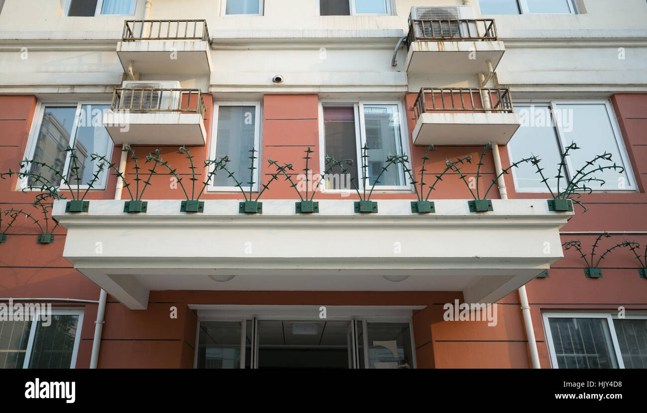 Anti climb deterrent on awning over hi-res stock photography and images ...