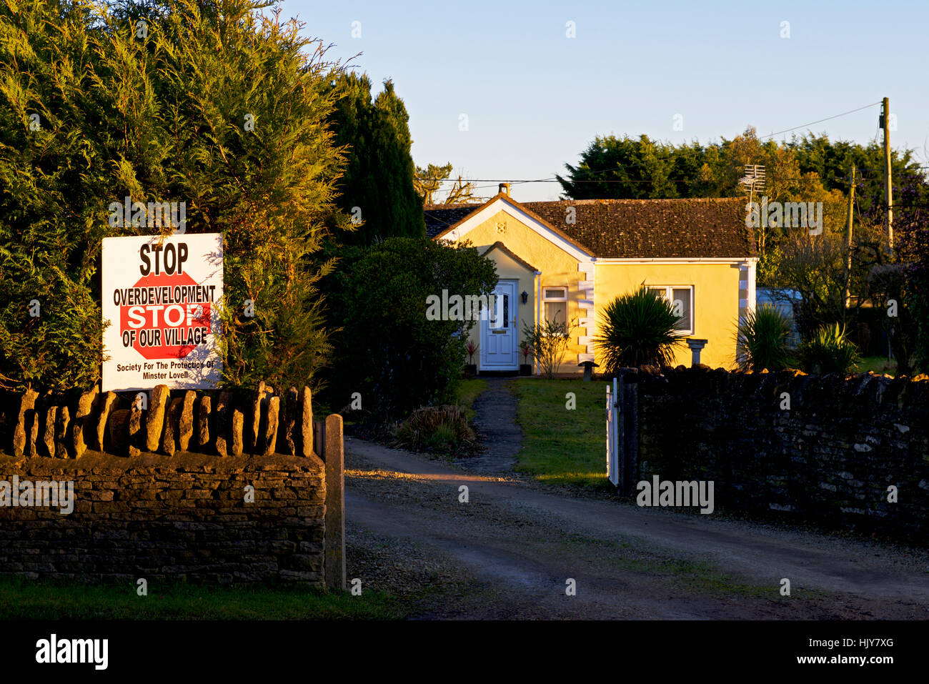 Bungalow in Charterville Allotments, Minster Lovell, Oxfordshire ...