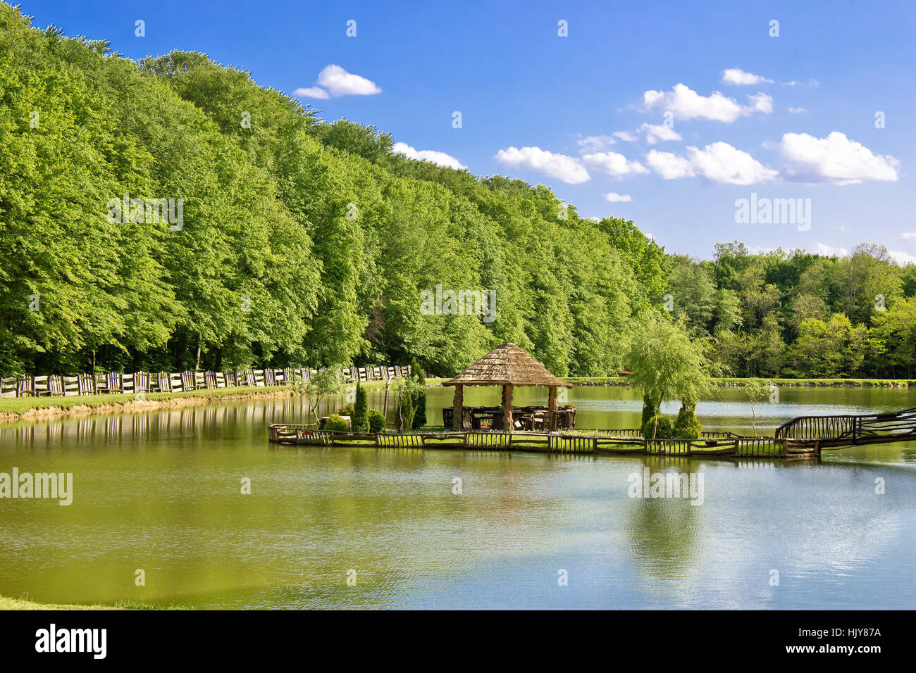 platform, resting place, island, fresh water, lake, inland water, water ...