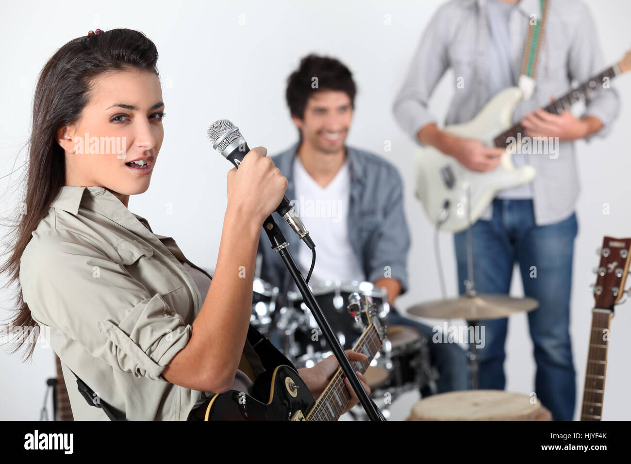 battery, song, singing, girl, girls, wind, motion, postponement, moving ...