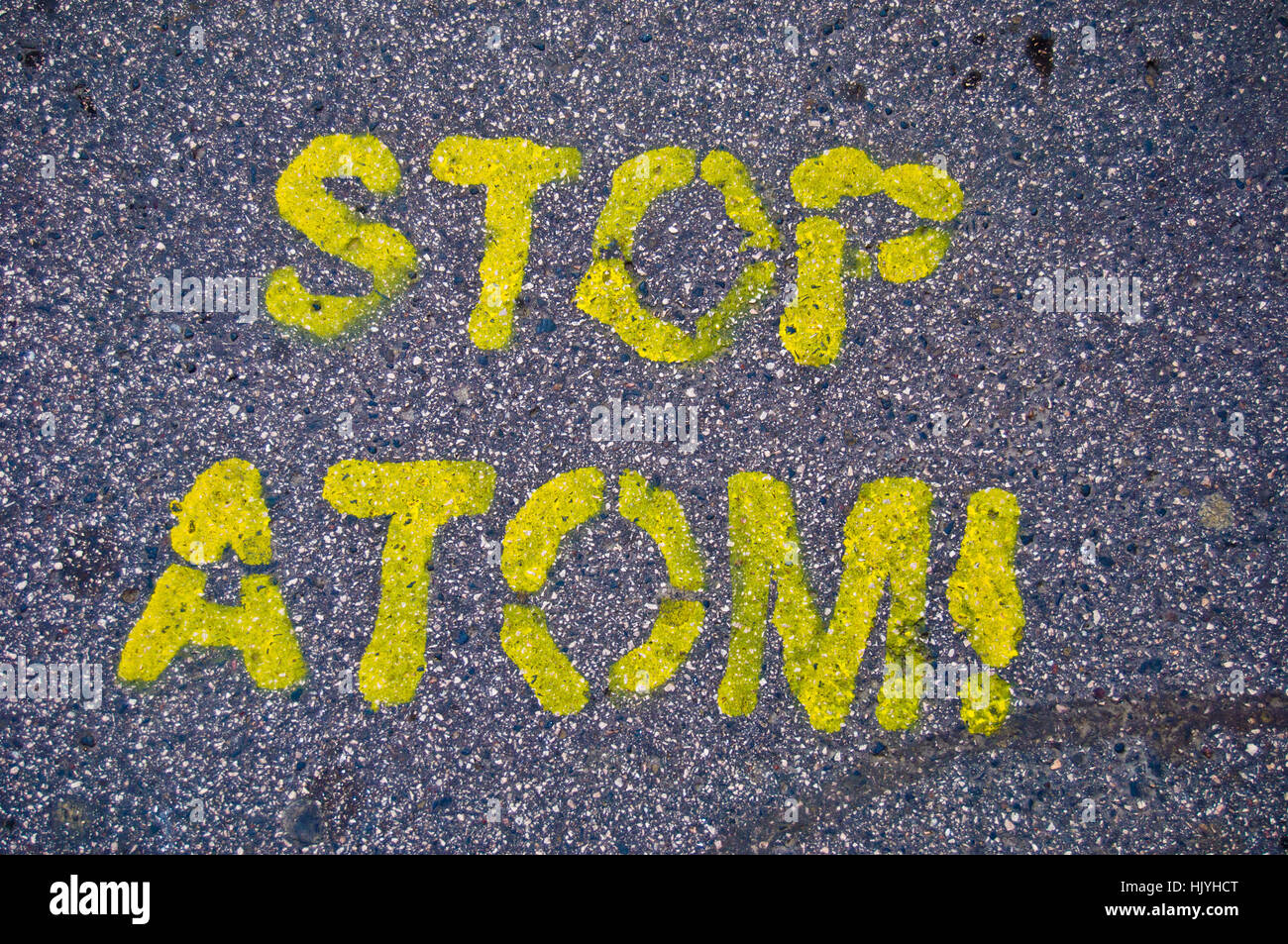 danger, daub, graffiti, grafitti, no, crisis, atom, stop, stops ...