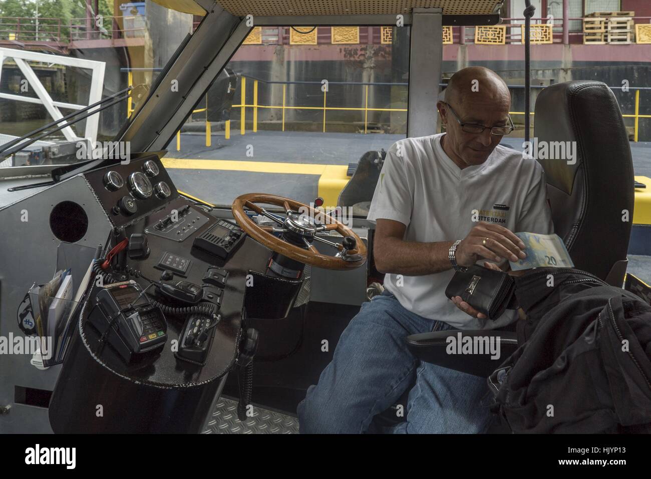 Driver cab of ship hi-res stock photography and images - Alamy