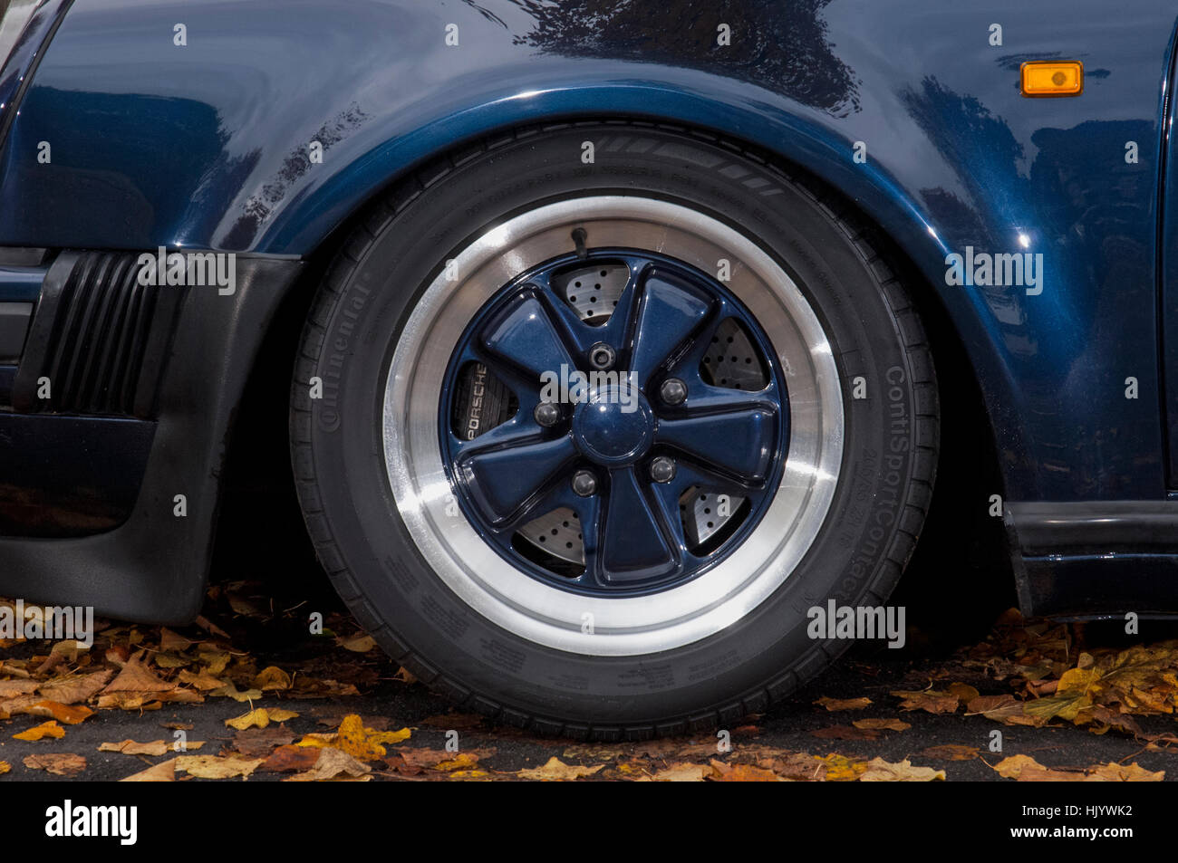 1986 Porsche 911 classic German air cooled super car Stock Photo - Alamy