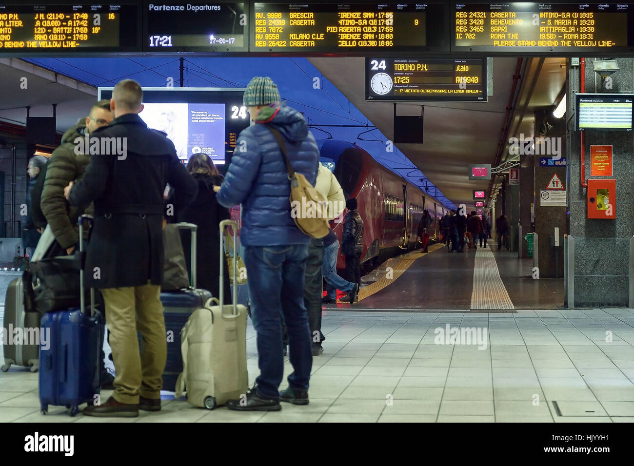Commuter trains italy hi-res stock photography and images - Alamy