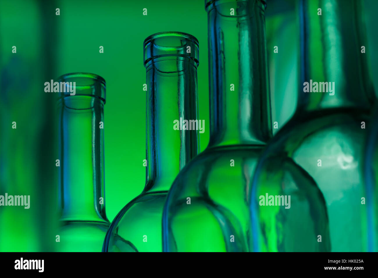 Close-up picture of empty glass wine bottles Stock Photo - Alamy